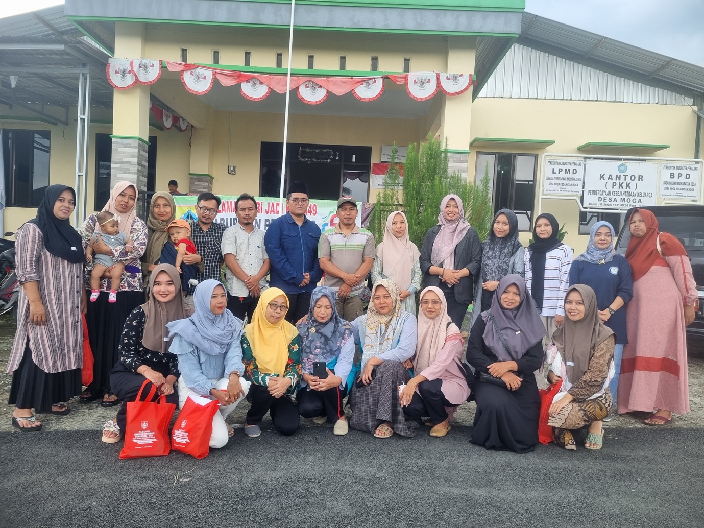 BERSAMA DISKOMINFO KABUPATEN PEMALANG, DOSEN STEMBI AL AZIZIYAH LAKUKAN ...